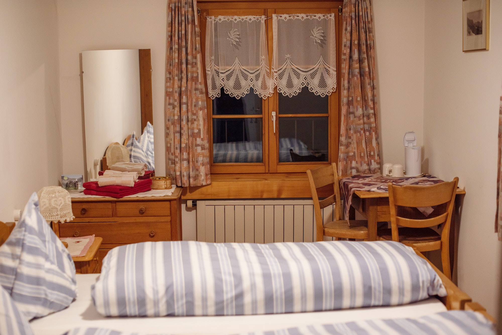 Desain Interior Rumah Rustic - Interior Design Bandung